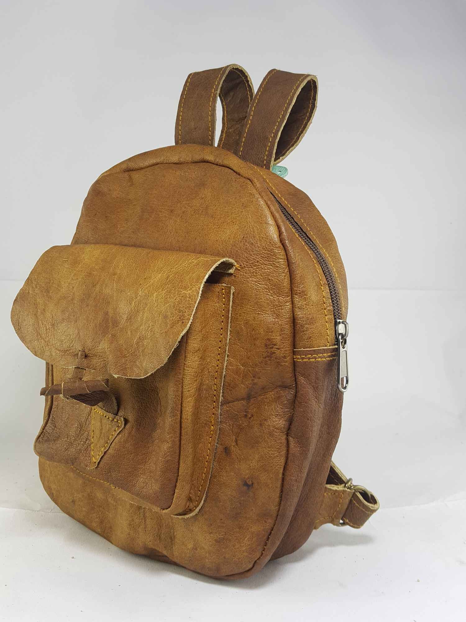 Himalayan Yak Leather Backpack Bag 2 pocket, 1 Zip, Leather button Lock ...