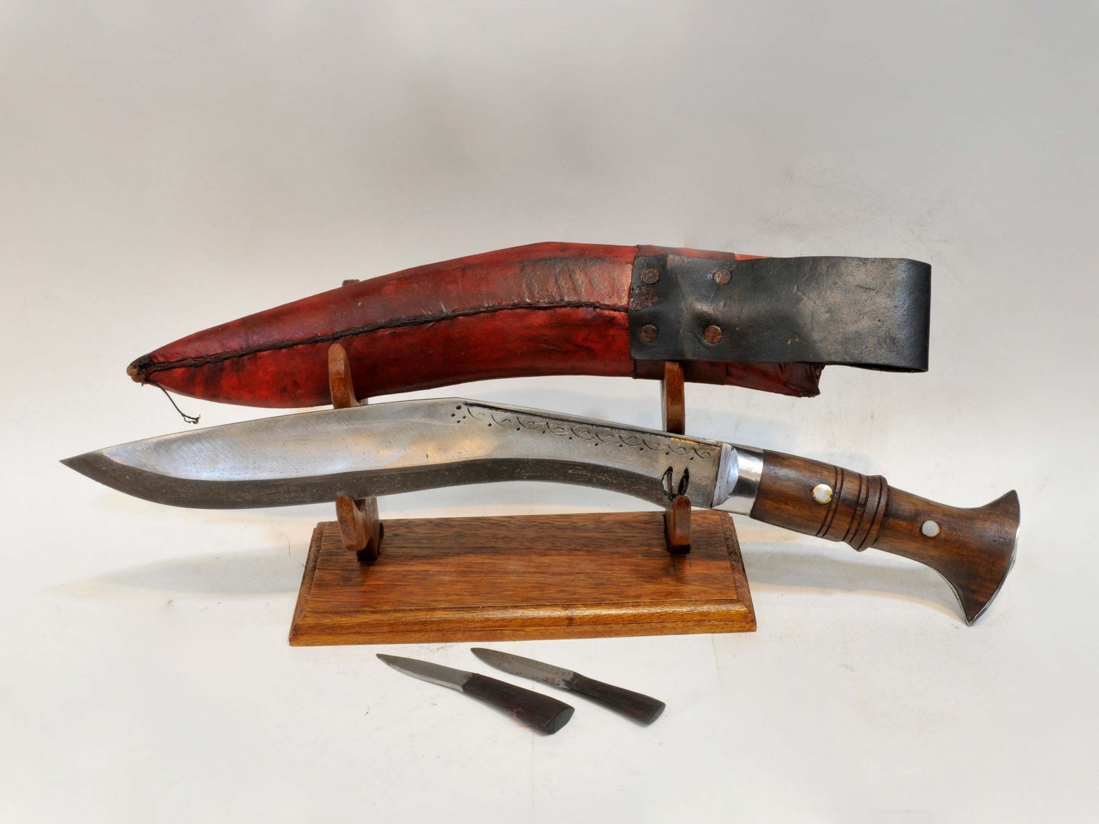 Khuku Khukuri Ri | Price: US$150 | Unique To Nepal | Khukuri - Gurkha ...